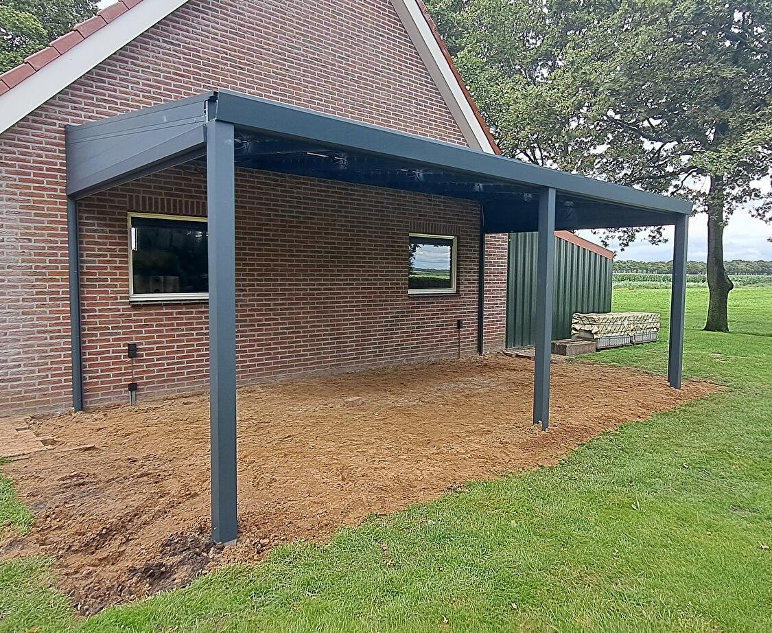 Solar veranda - Semi transparante panelen - Solar Constructies